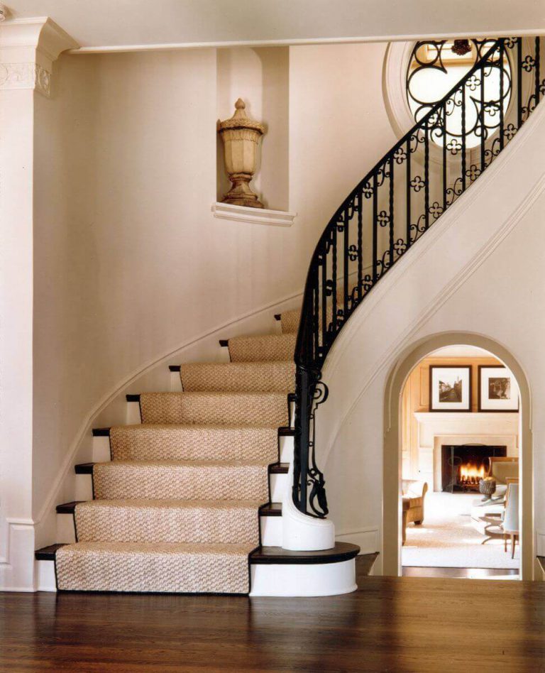 22 Beautiful Traditional Staircase Design Ideas To Must Check