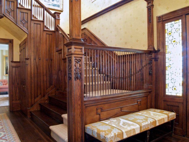 22 Beautiful Traditional Staircase Design Ideas To Must Check