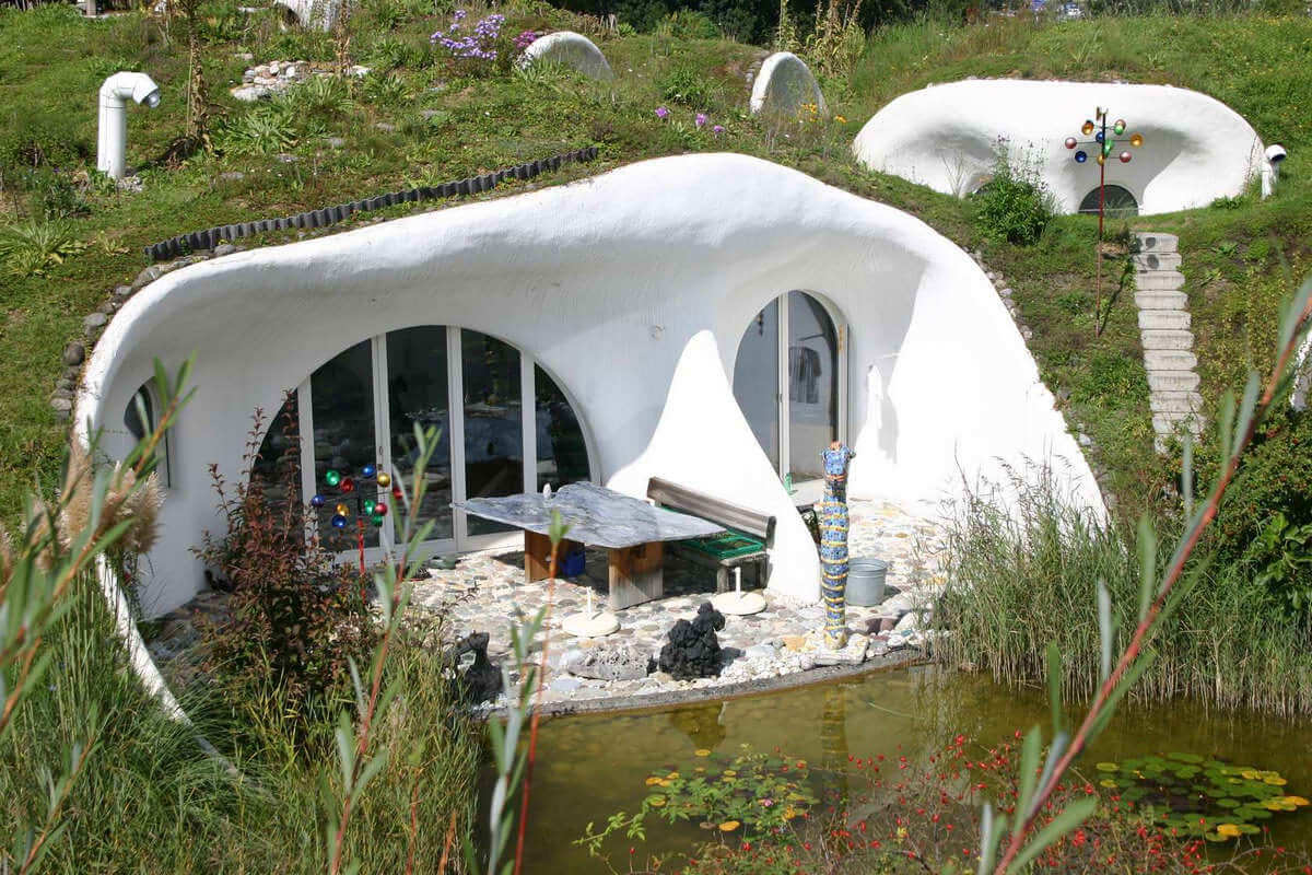31 Unique Underground Homes Designs You Must See