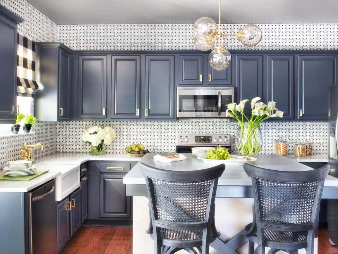 25 Gray Kitchen Cabinets Ideas With Beautiful Designs For Your Kitchen