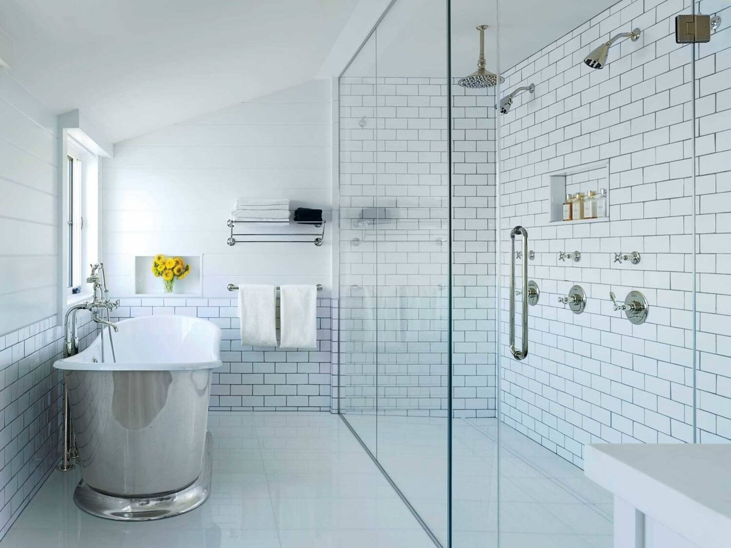 Small Shower Ideas for Tiny Bathrooms That Will Inspire You