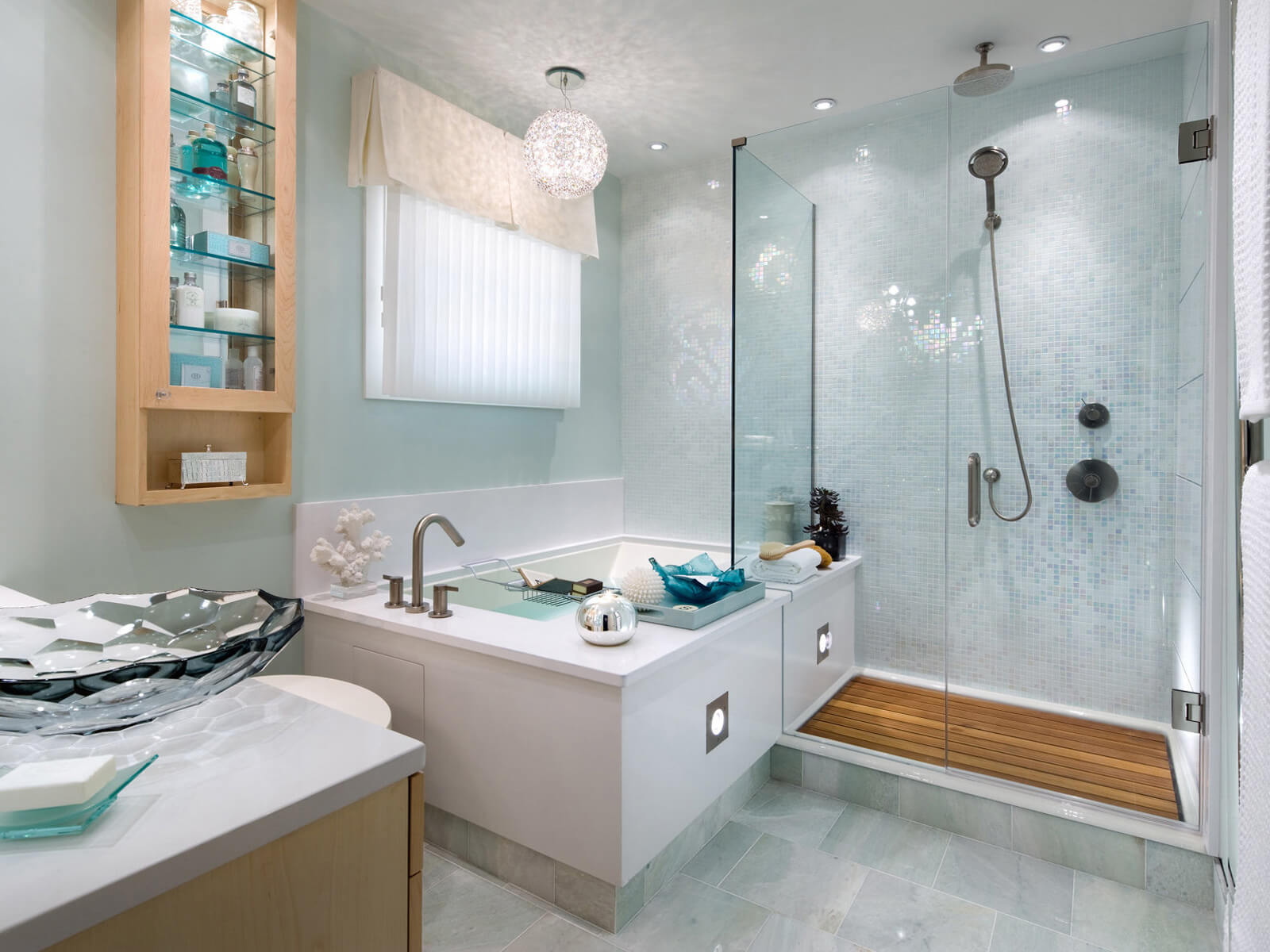 Small Shower Ideas for Tiny Bathrooms That Will Inspire You