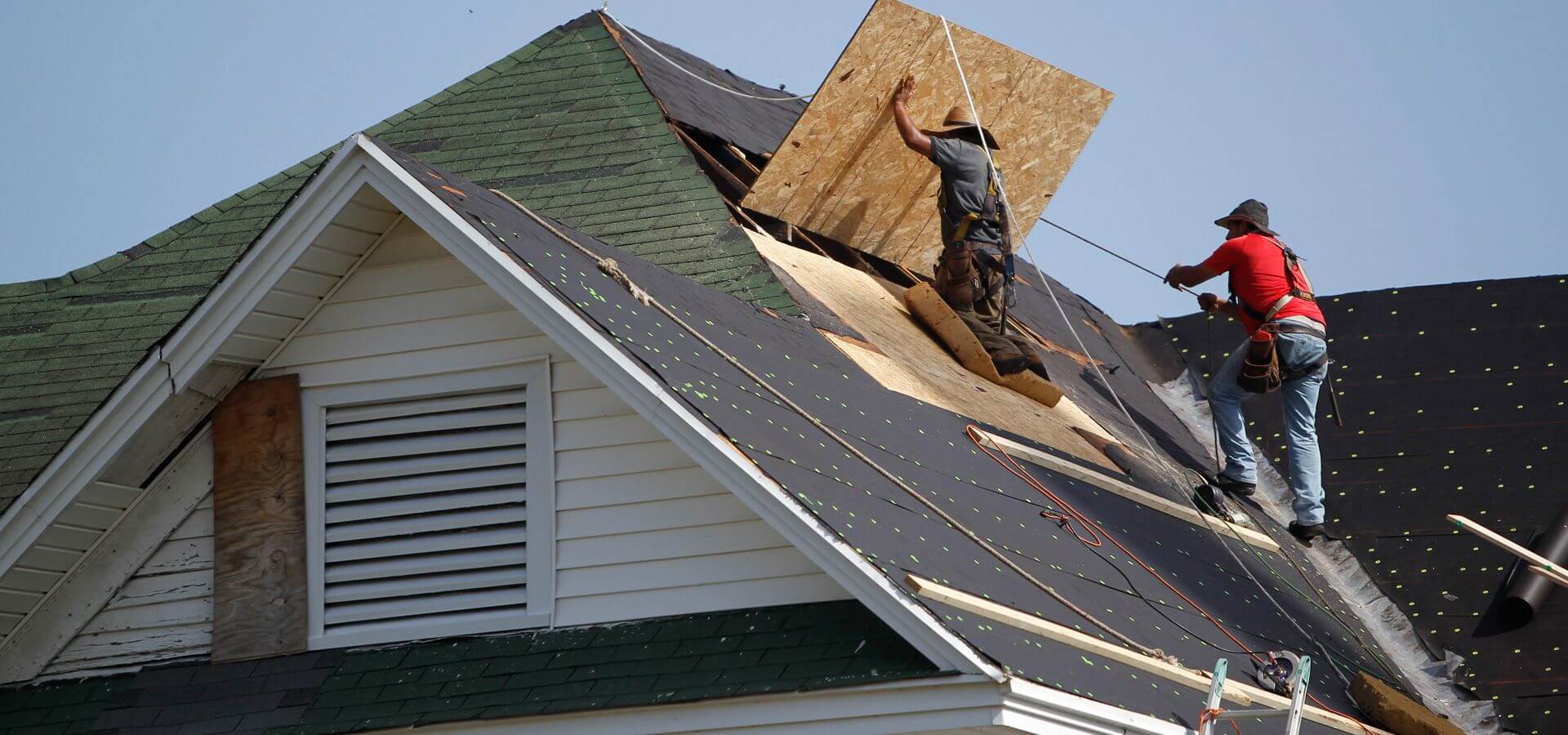 Warning Signs For Roof Repair And Replacement