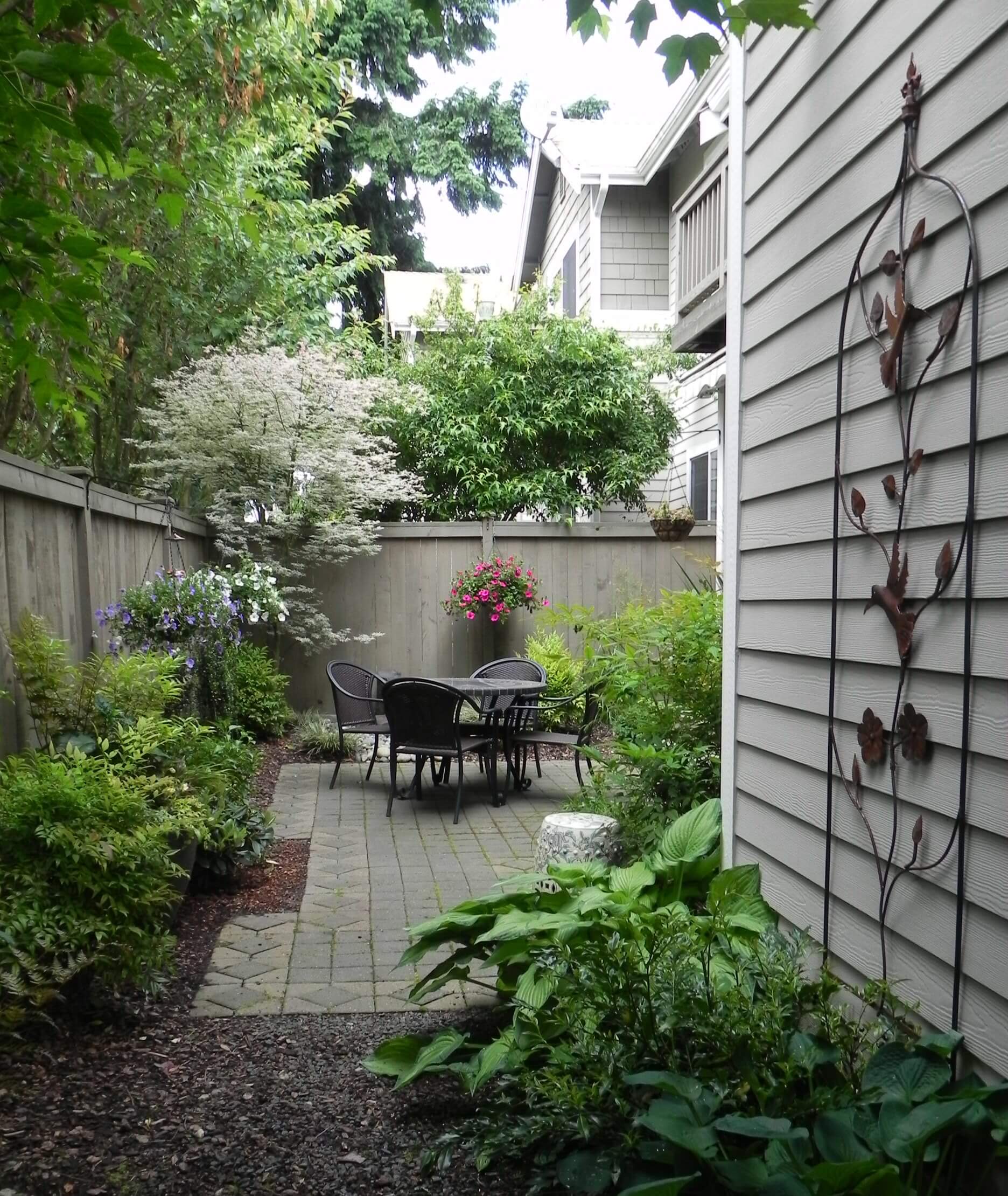 30 Landscape Design Tips You Must See For Small Spaces