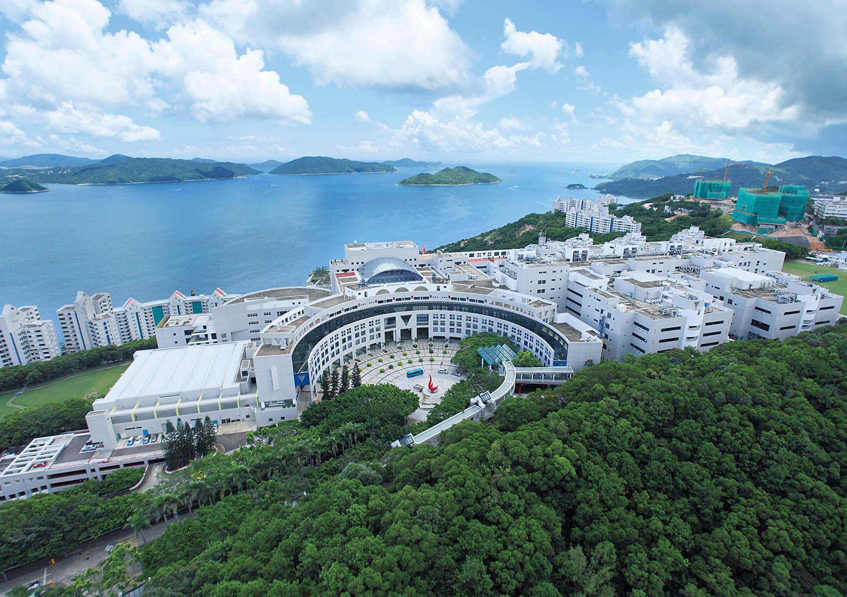 40+ Most Beautiful College Campuses In The World