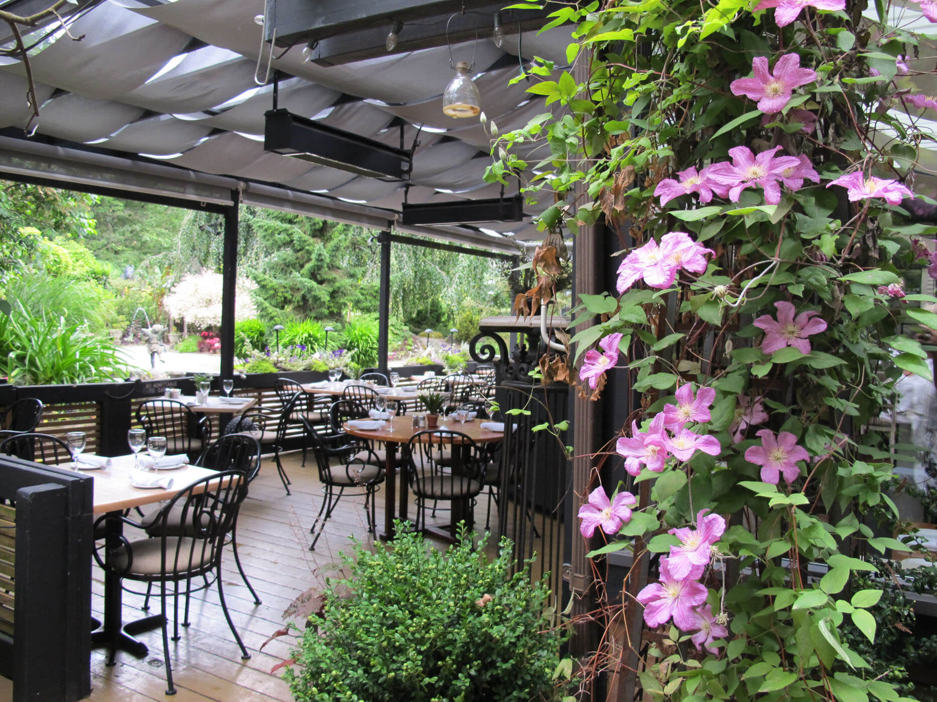 Garden Restaurant Design Ideas With Interior Look