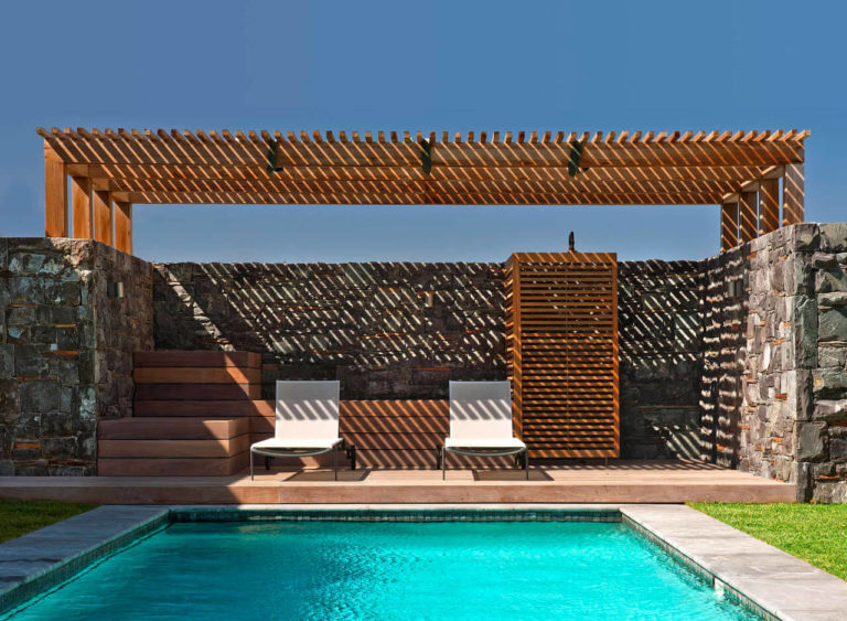 21+ Outdoor Shower Design Ideas For Swimming Pools Areas