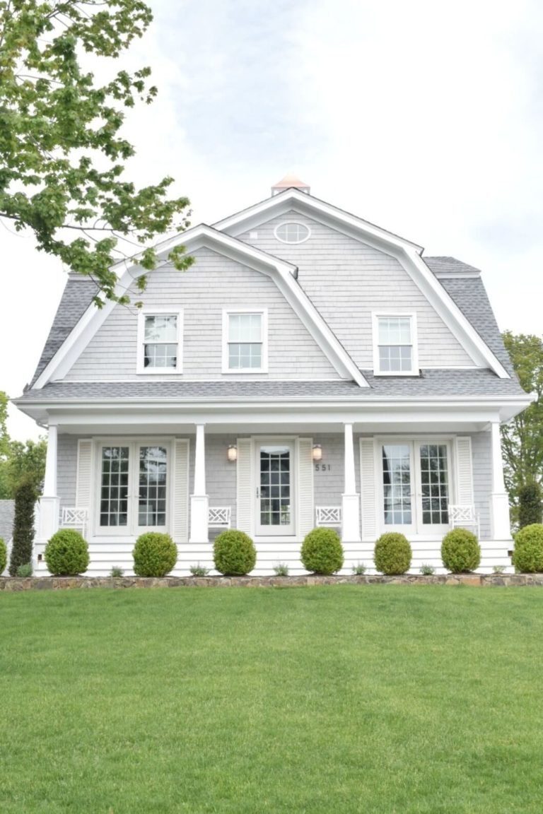 21 Inspiring Exterior House Color Ideas / Designs To Check