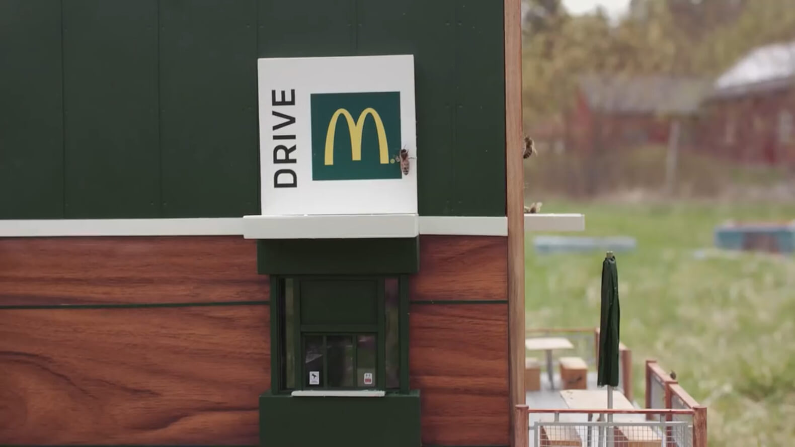 McHive - The Smallest Restaurant In The World