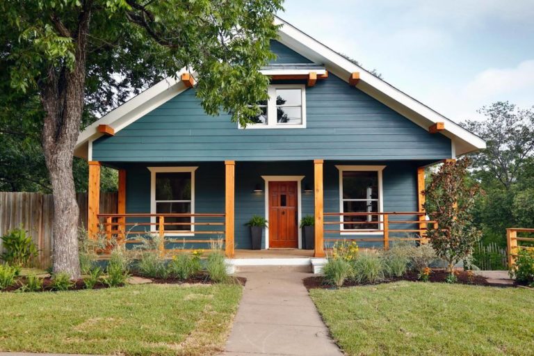 21 Inspiring Exterior House Color Ideas / Designs To Check