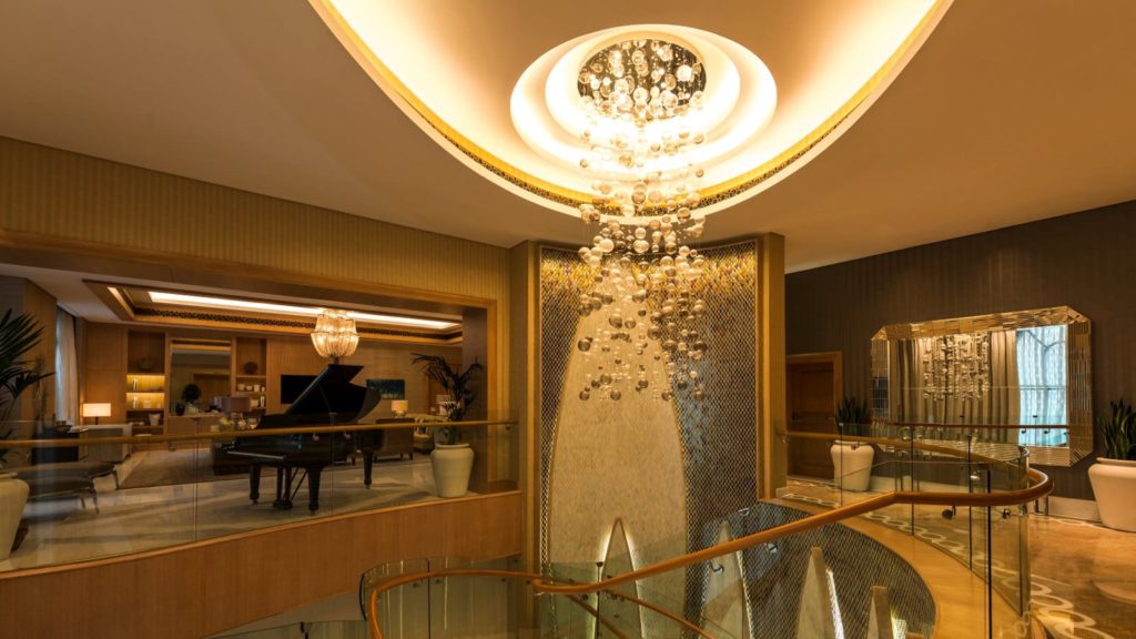 Most Beautiful and Royal Chandelier Designs Ideas