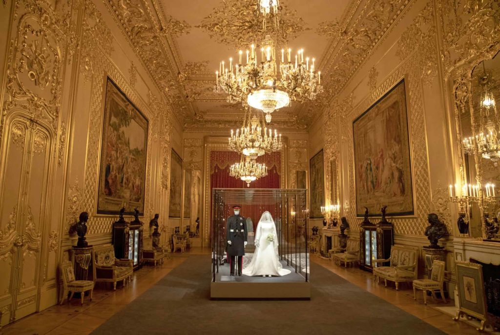 Most Beautiful and Royal Chandelier Designs Ideas