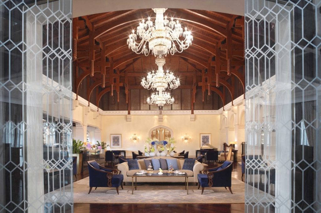 Most Beautiful and Royal Chandelier Designs Ideas