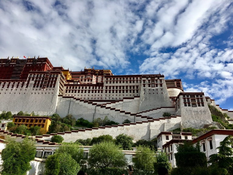 22+ Iconic and Beautiful Buildings Around the World