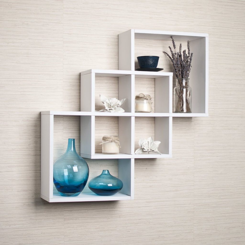 Decorative Modern Floating Shelves for Your Leaving Room