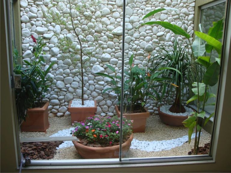 Unique Decoration Ideas For Indoor Garden Under Stairs