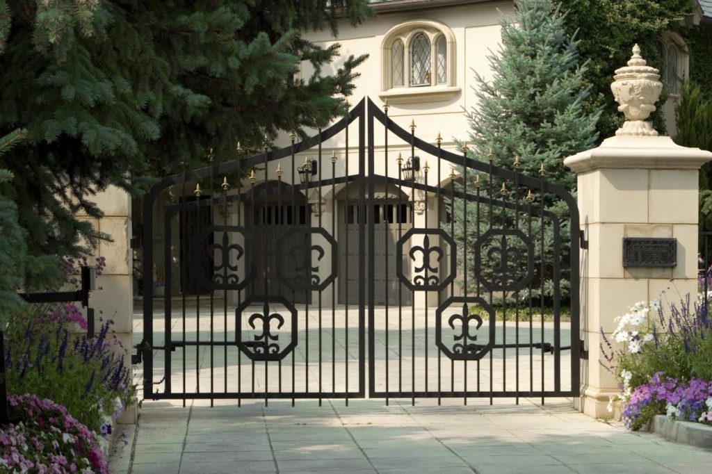 Modern Front Gate Designs for Modern Home