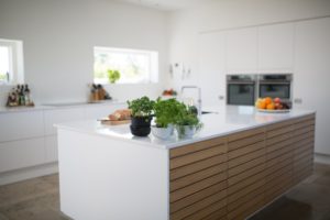 Modern and Beautiful Stellar Kitchen & Cabinets