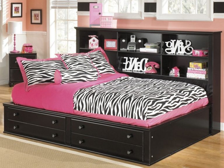 Enchanting Teenage Zebra Bedroom Design Ideas