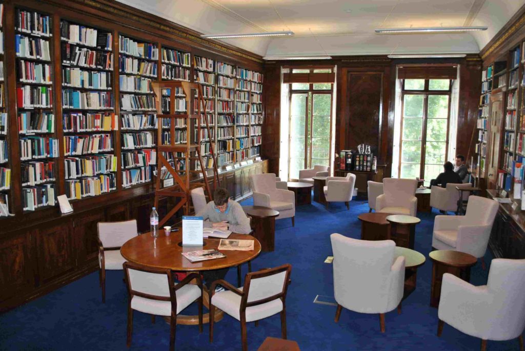 Most Beautiful Library House Interior Design Ideas