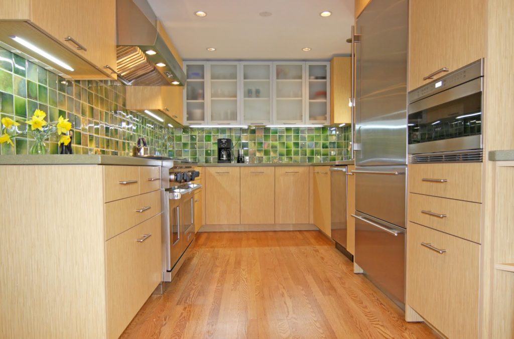 20+ Mesmerizing Galley Kitchens Design Ideas for Home