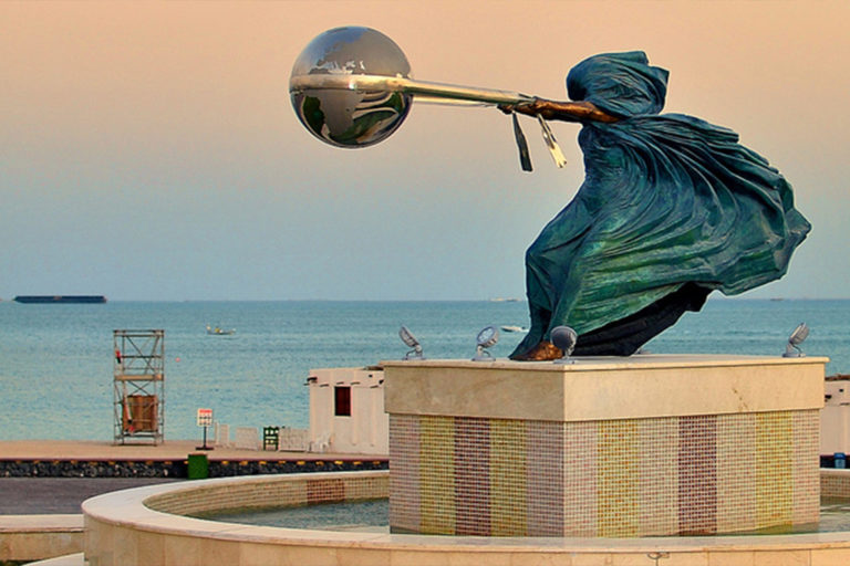 Amazing and Famous Sculptures Around the World