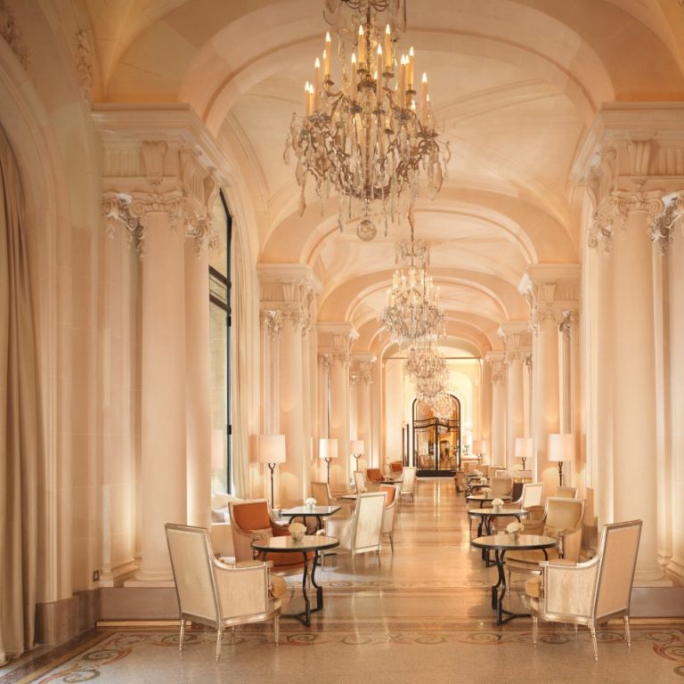 World's Most Beautiful Hotel Lobby Design