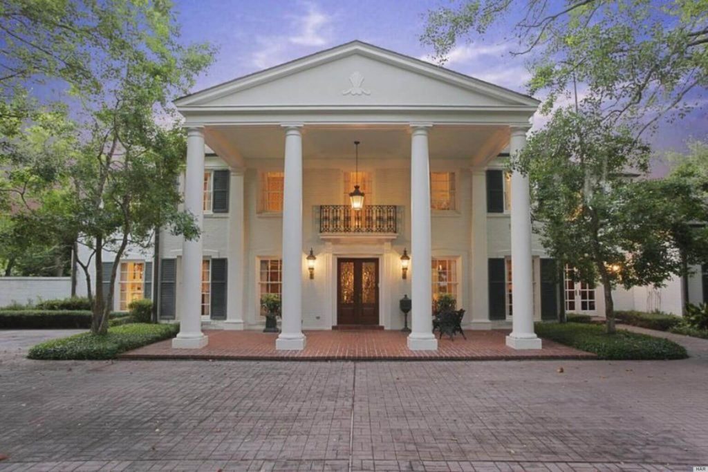 Mesmerizing Southern Colonial House Exterior Designs