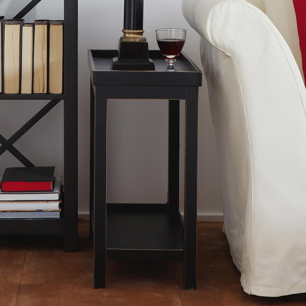 Mesmerizing Bedside stand Design Ideas for Bedroom