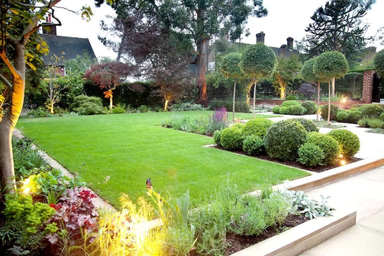 How to Decorate Your Home Garden Most Attractive