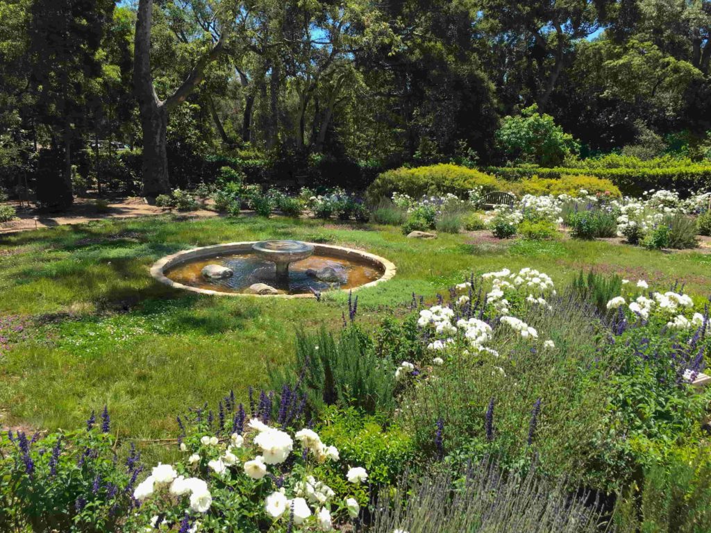 7 Must Have Features for Your New Landscape Design