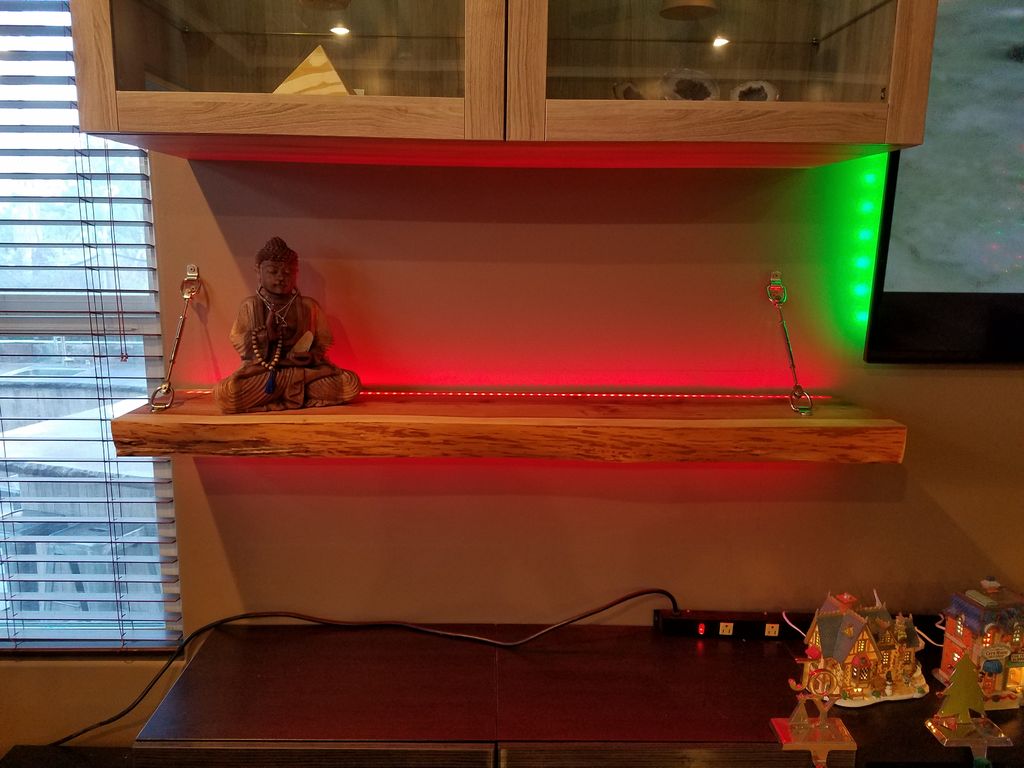 Mesmerizing Ideas for Intermediate Lighting in Shelves