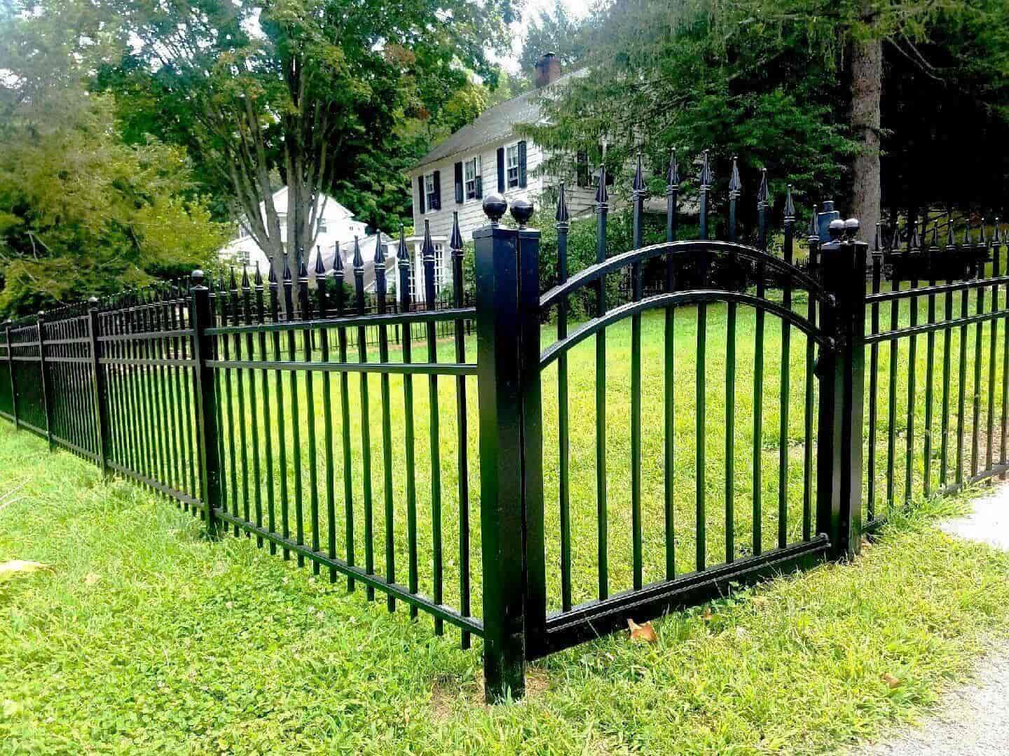 15+ Best Types of Fences Design Ideas