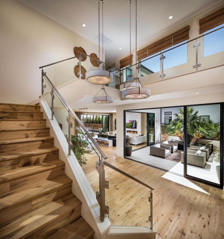 9 Fancy Decorative Ceiling Lights To Transform Every Room