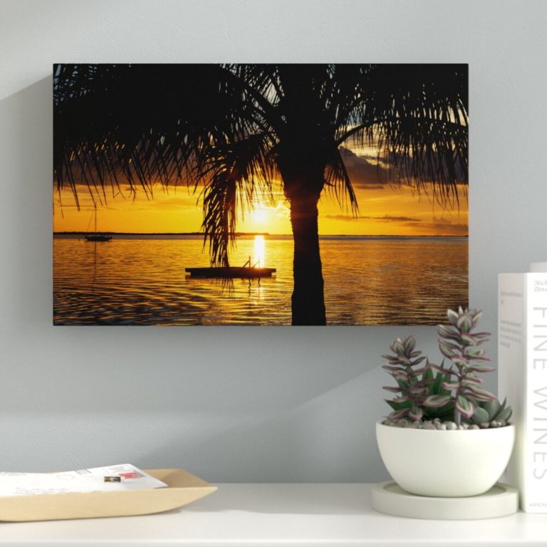 Relaxing and Peaceful Wall Art Design for Living Room