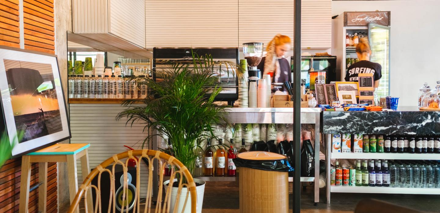 Beautiful and Independent Small Shop Design Ideas