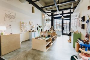 Beautiful and Independent Small Shop Design Ideas
