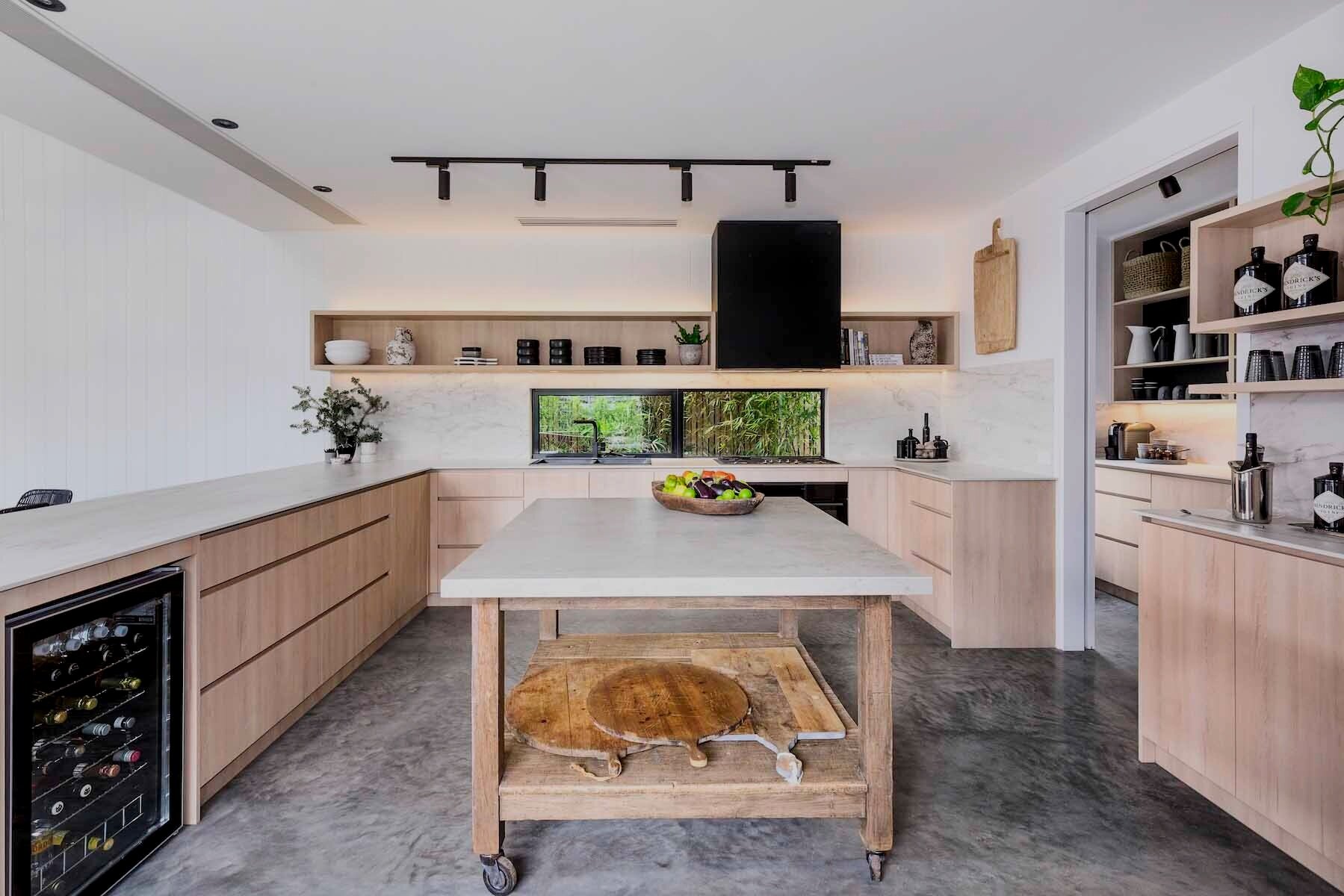 Which Things You Need To Know About Handleless Kitchen Drawers