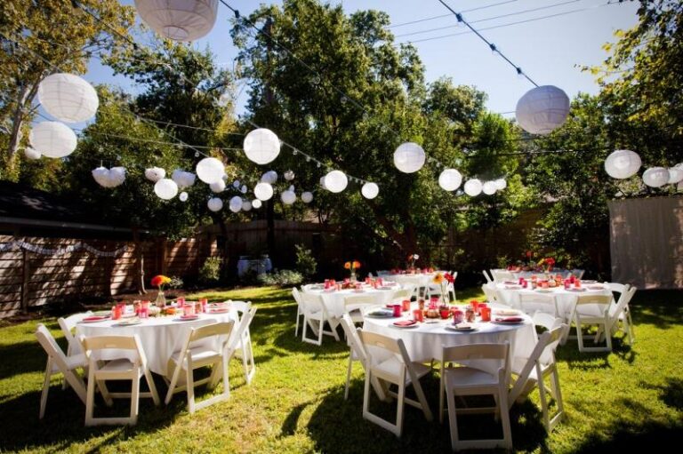 How to Arrange Your Outdoor Place for Night Party