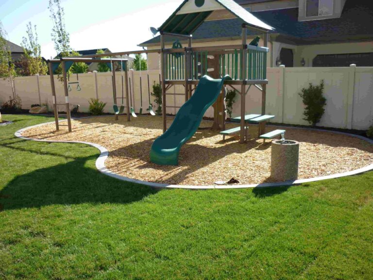 How to Make Small Playground for Kid in Your Garden