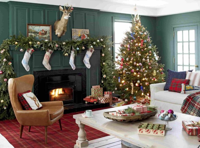 7 Best Christmas Tree Ideas for the Living Room