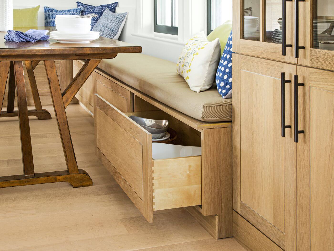 Creative Ideas on How to Maximize Storage Space of Your Home