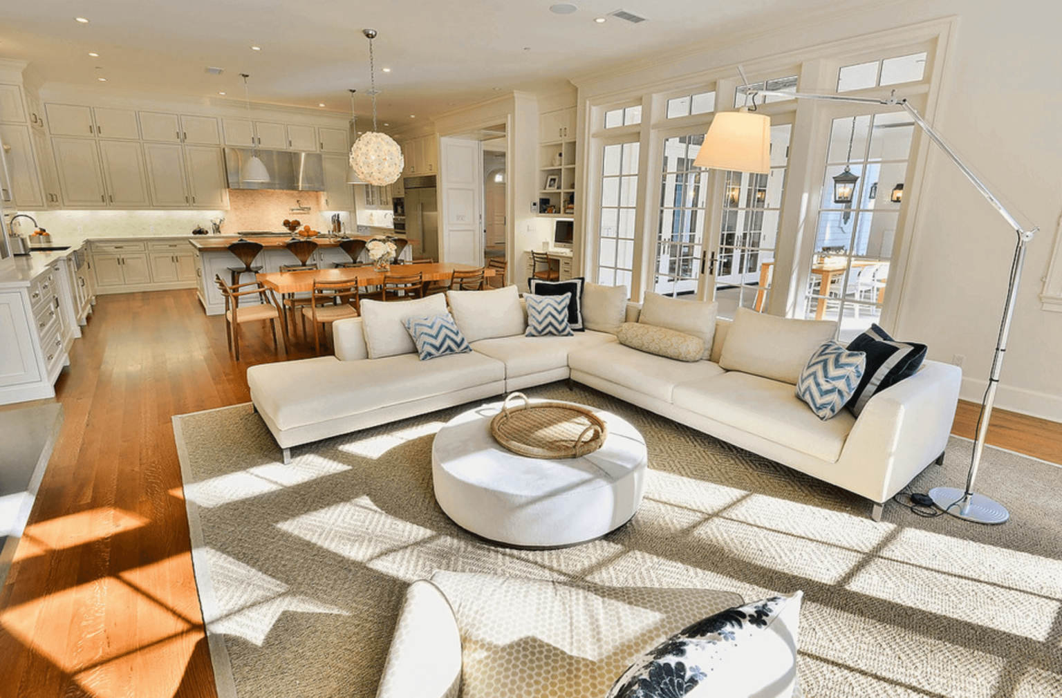 Detailed Information About Open Floor Plans - History, Pros & Cons