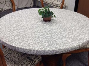 Types of Tablecloths to Beautify Your Home!