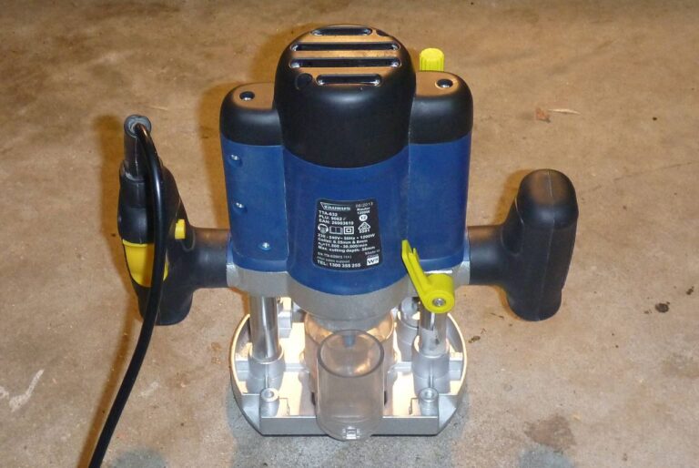 8 Great Reasons to Own a Plunge Router