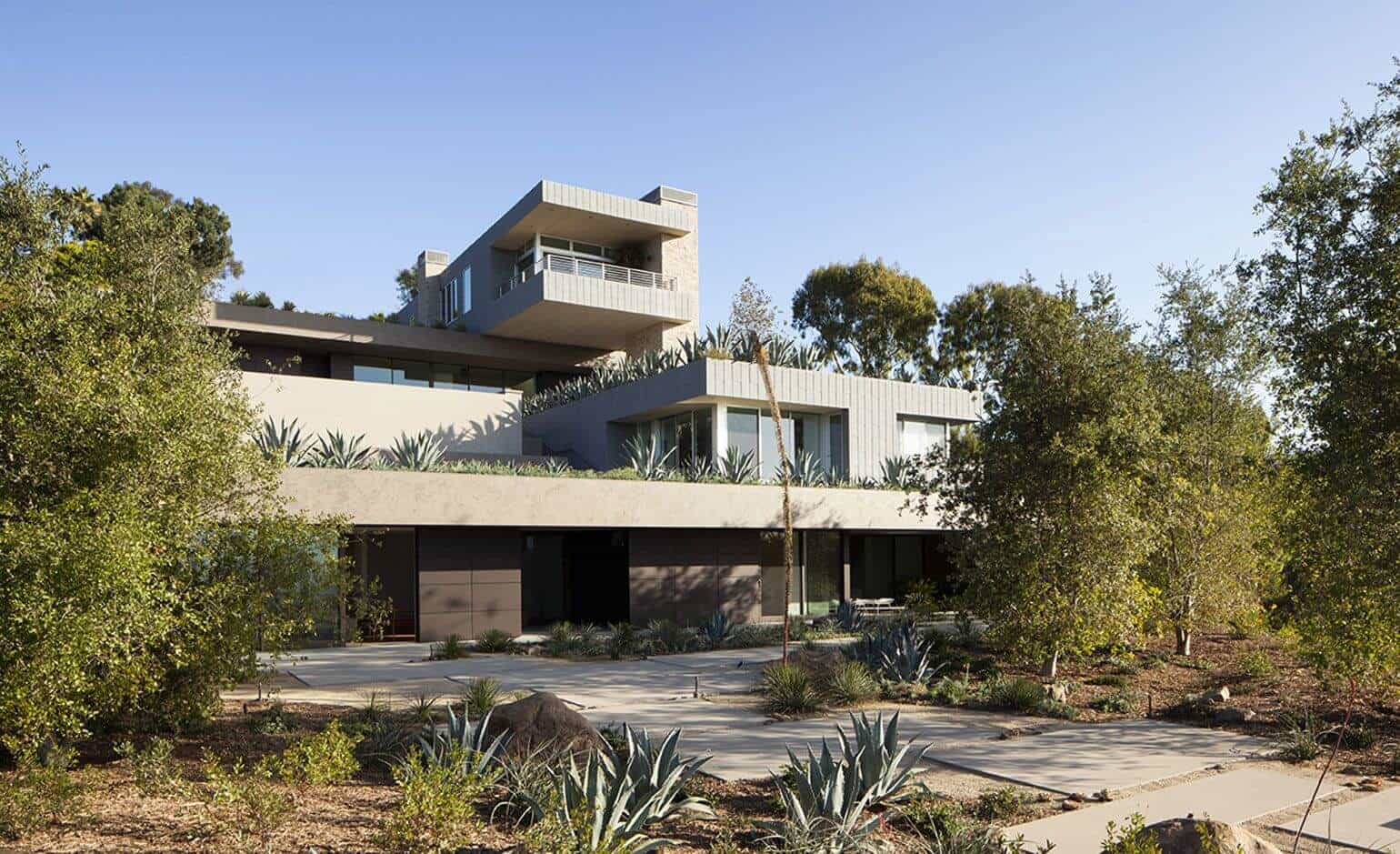 Top 10 Magnificent Houses Around The Globe