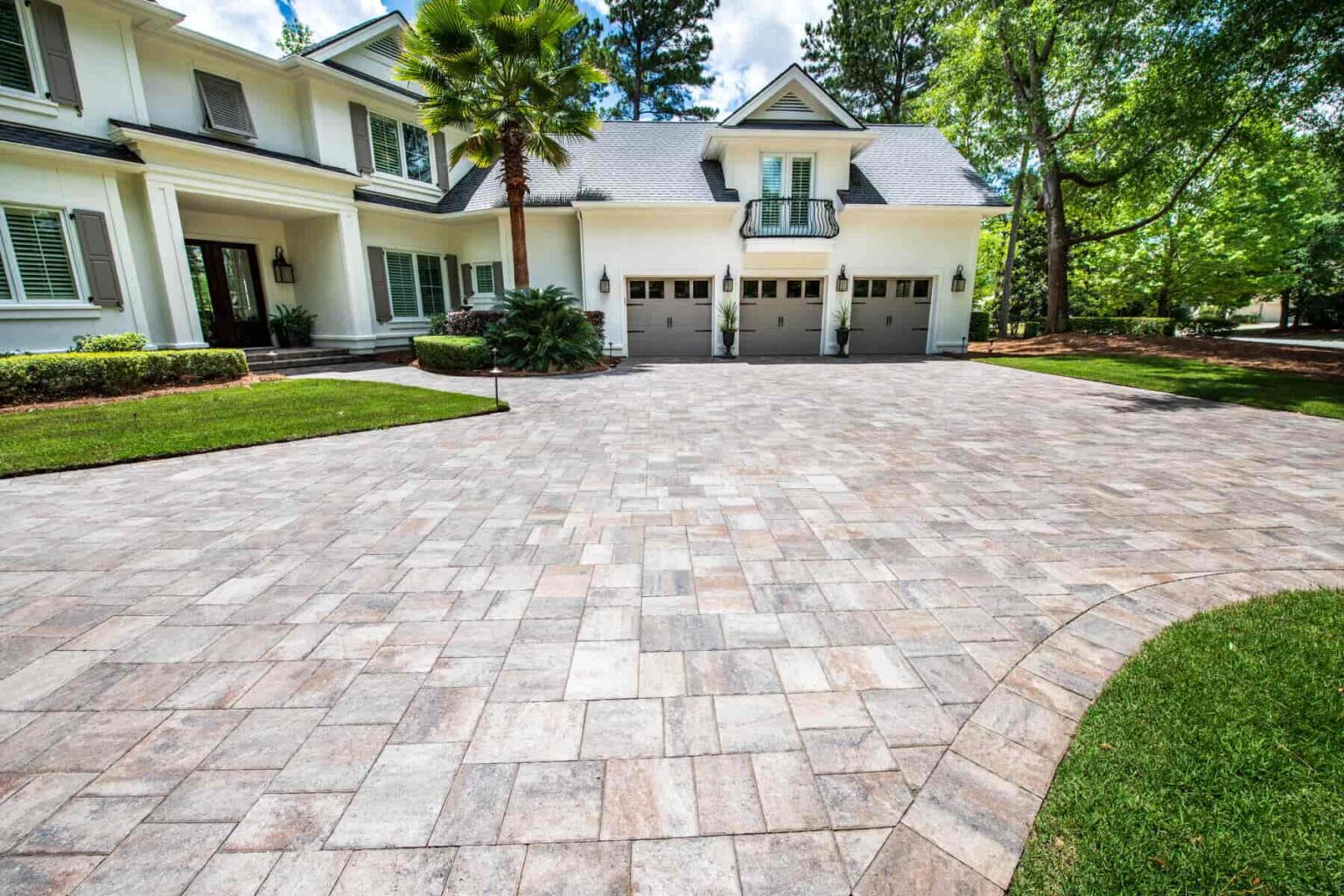 4 Ways To Give Your Driveway A Makeover
