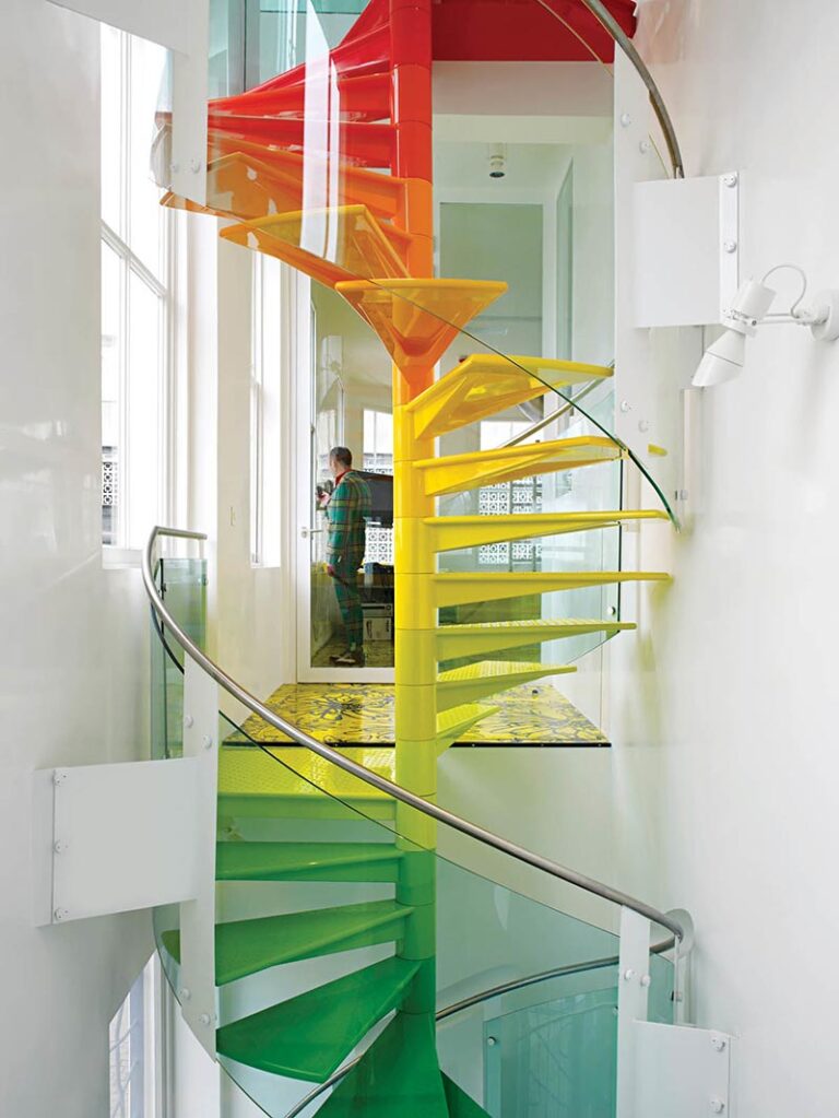 The Next Level: 20 Modern Stair Handrail to Upgrade Your Home Design