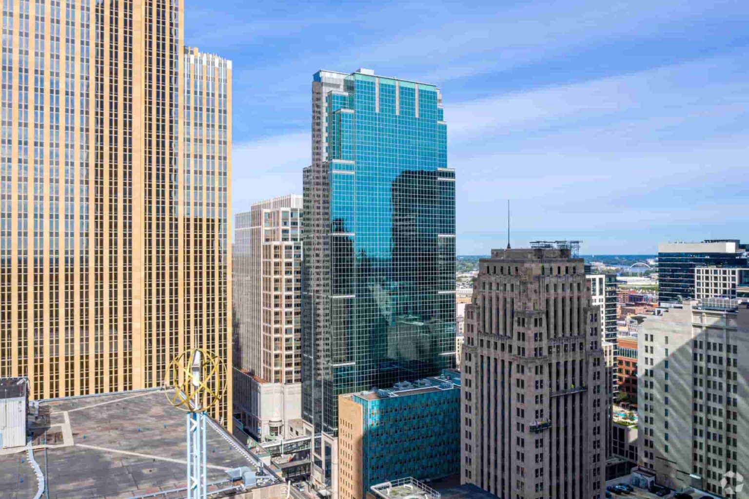 Top 10 Golden Buildings Around the World