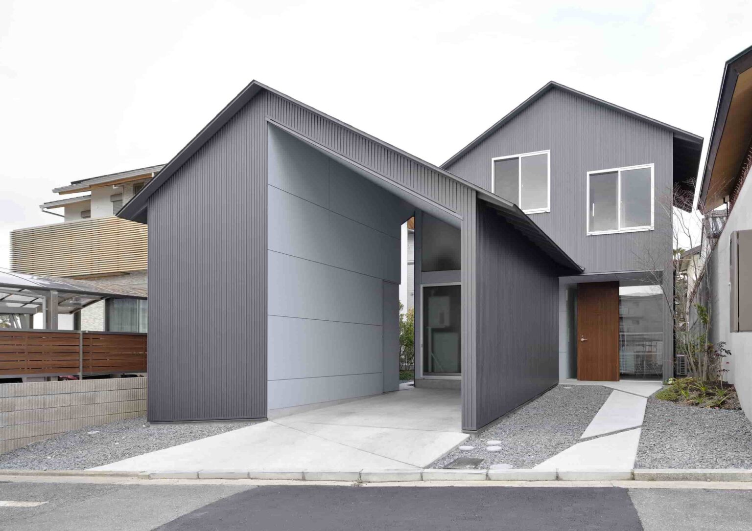 7 Good Looking Roofing Ideas for Homes